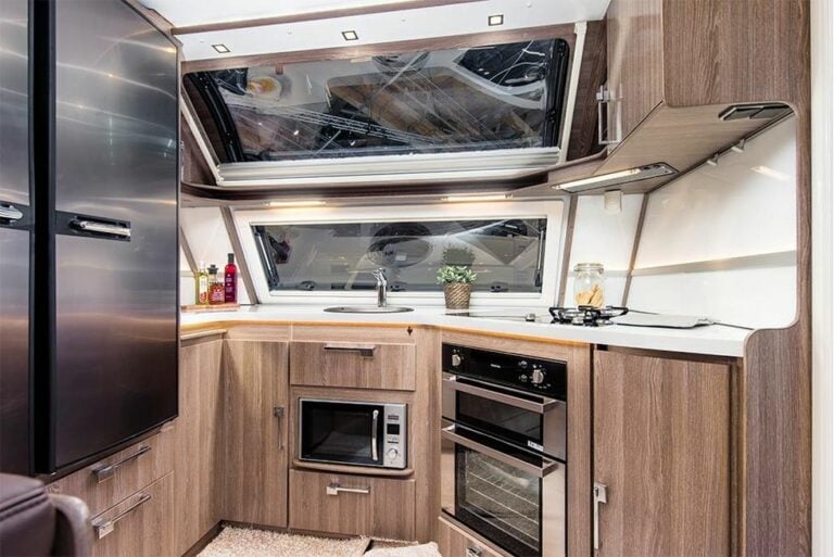 Kolla in Kabes överraskning på 60-årsfesten - Husvagn & Camping