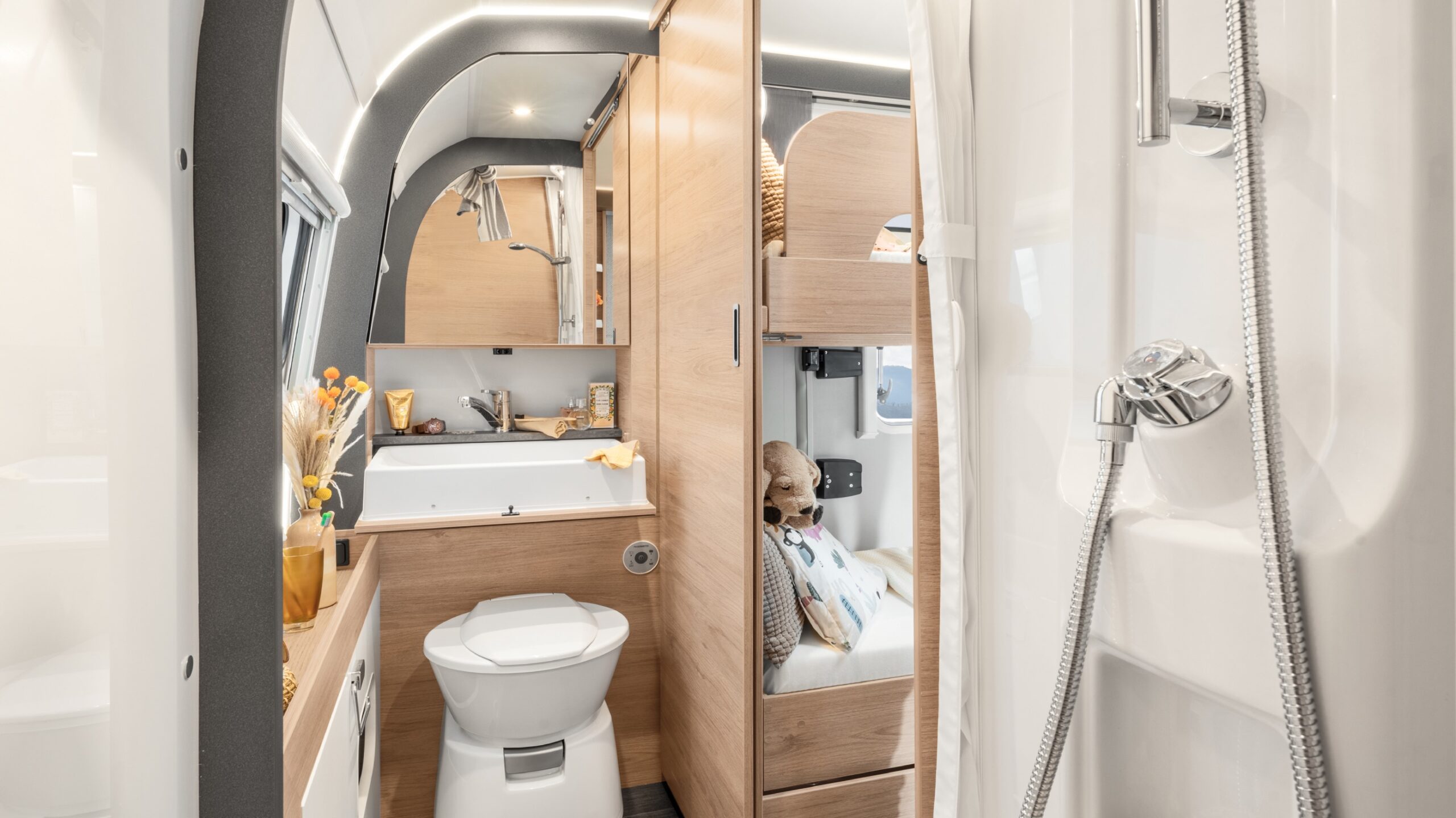 Bengt i Örkelljunga: Praktisk plats - Husvagn & Camping