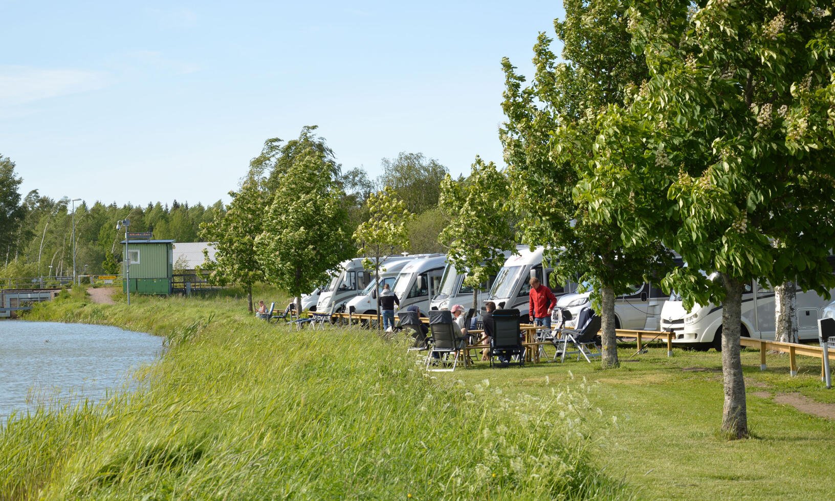 Ställplats Lyrestad: Förstklassig service - Husvagn & Camping