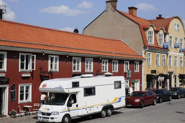 Ta riksettan genom Sverige - Husvagn & Camping