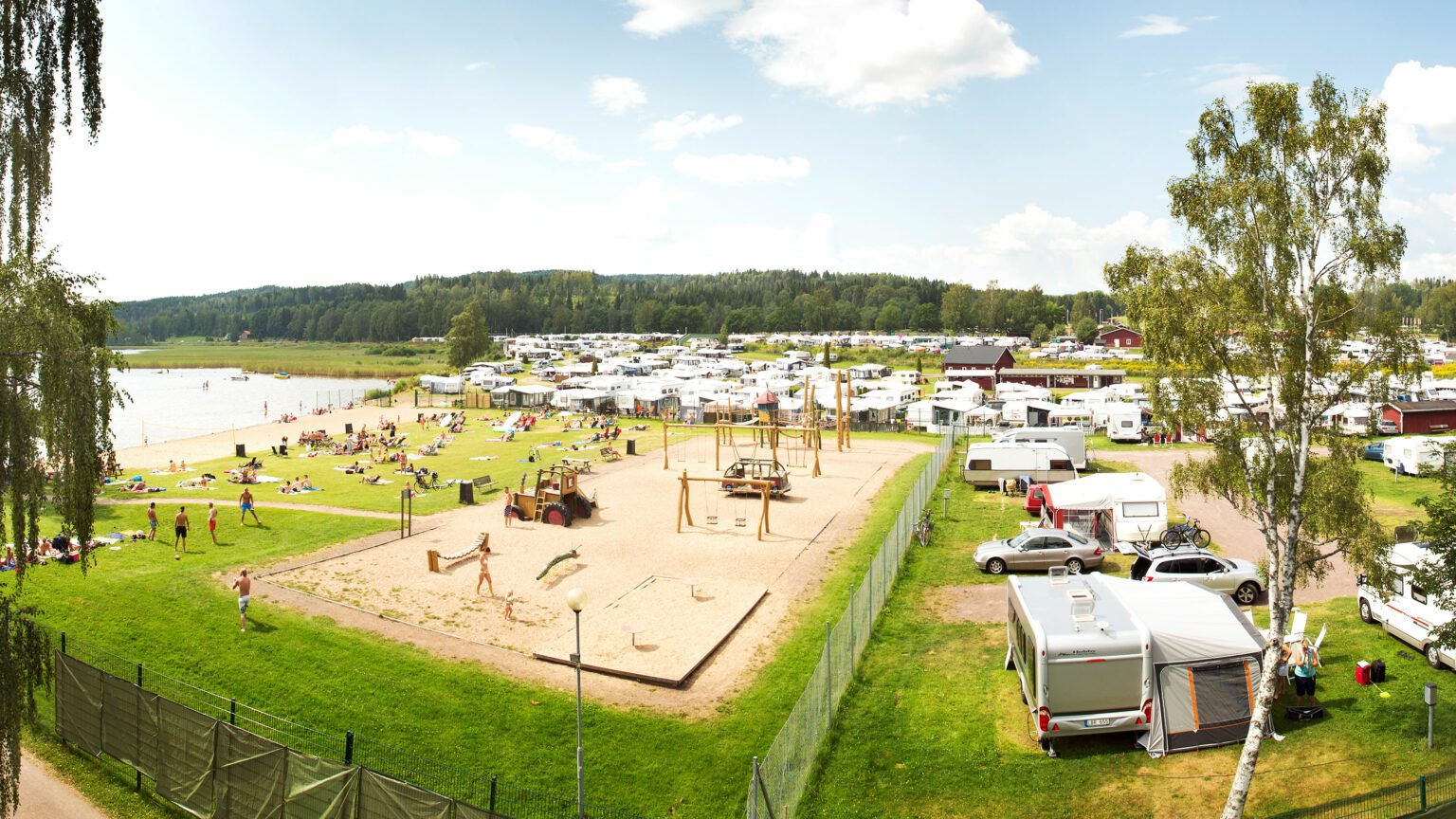 Svenskarna campar som aldrig förr - Husvagn & Camping